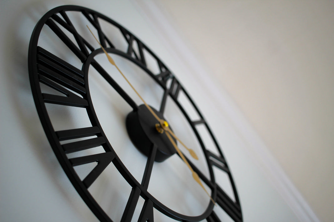 Modern and Classic Wall Clock- Splendas